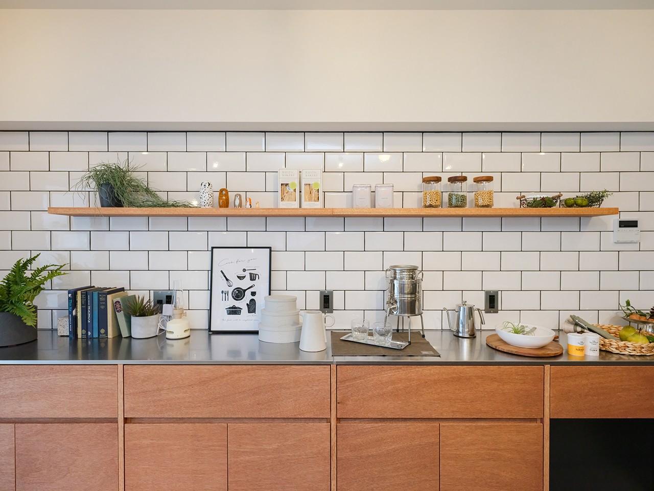 趣味もDIYも楽しむ、素材感たっぷりの住まい - マンションリノベーション事例｜SUVACO(スバコ)