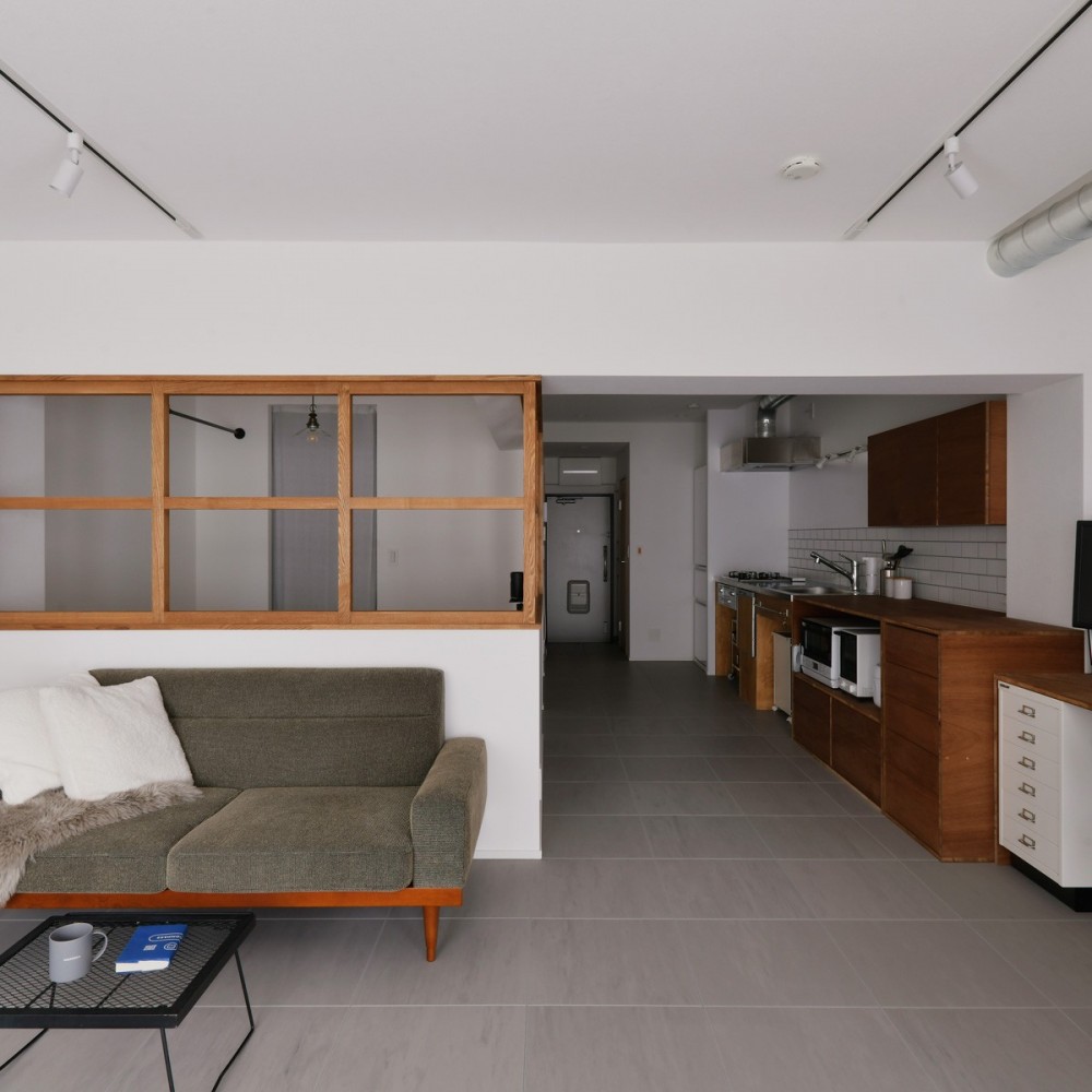 趣味のDIYで家を育てていける「余白」を残した上質シンプルな住まい - マンションリノベーション事例｜SUVACO(スバコ)