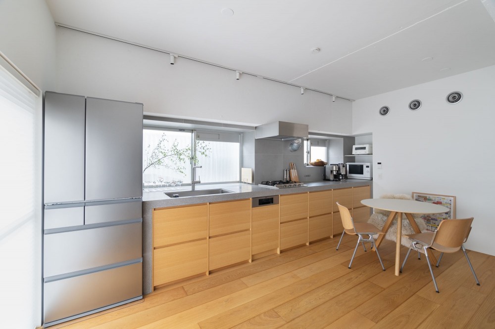 限られた面積をスッキリと魅せる、シンプルな美しさを追求した1LDK空間。 - マンションリノベーション事例｜SUVACO(スバコ)