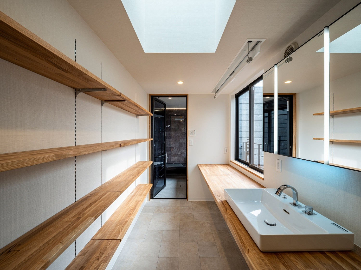 新しい価値のある家ーnew normal styleーセンターコートのある住まい - 注文住宅事例｜SUVACO(スバコ)