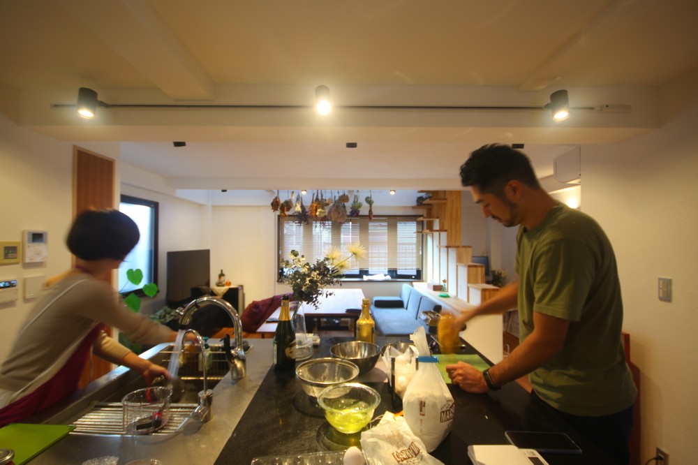 HILL TOP猫の家リノベーション 〜共働き夫婦と猫の家〜 - 戸建リノベーション事例｜SUVACO(スバコ)