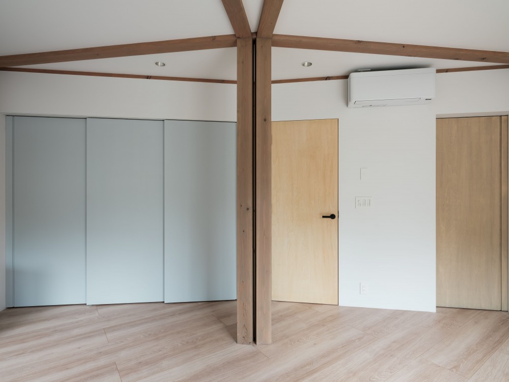 houseG-グリッドのゆらぎが心地よい2世帯住宅- - 二世帯住宅事例｜SUVACO(スバコ)