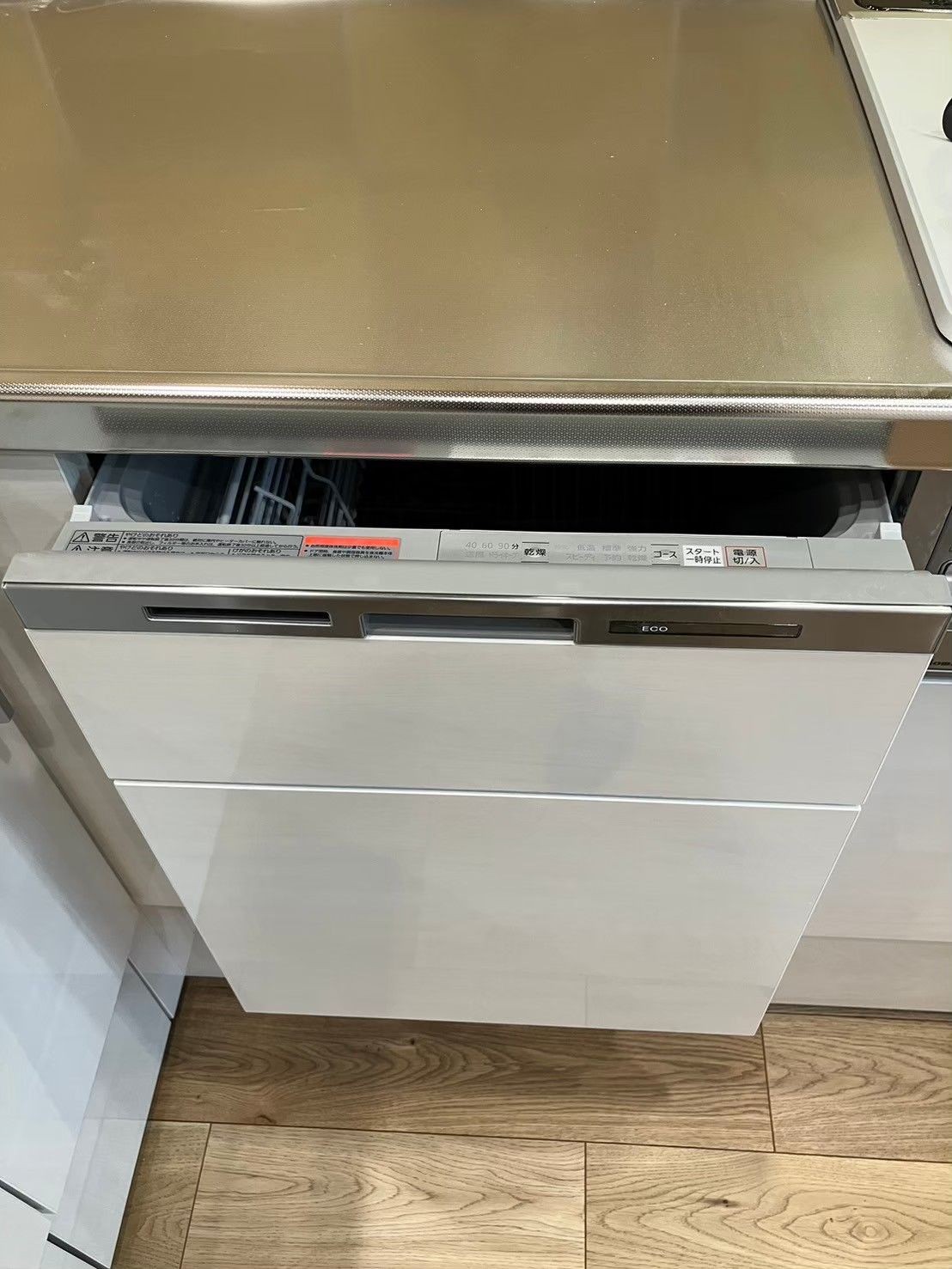 キッチン対面化を伴うLDKリノベーション - 戸建リノベーション事例｜SUVACO(スバコ)